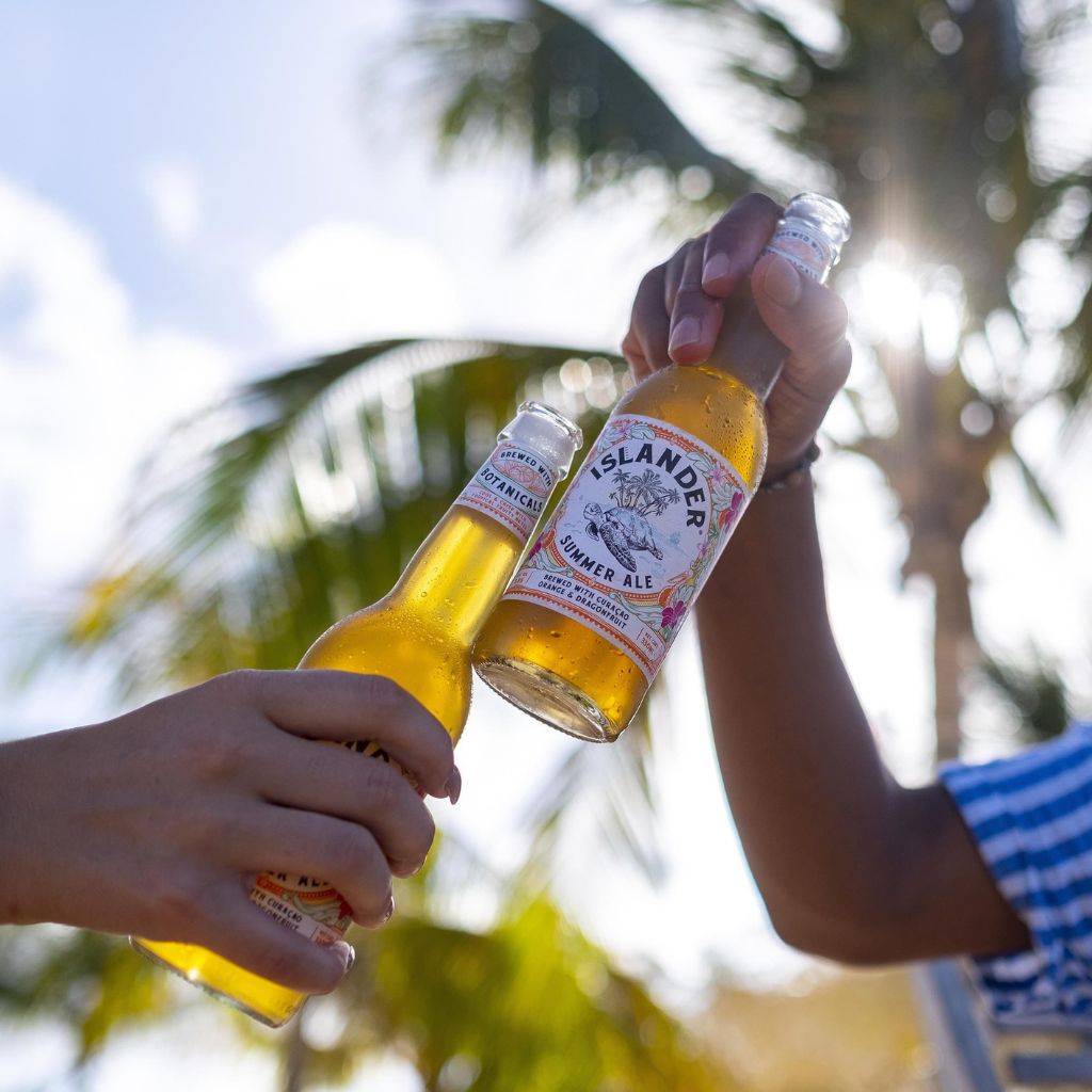 Lowlander Tropical Ale: fruitbier met Curaçao sinaasappel – Lowlander beer